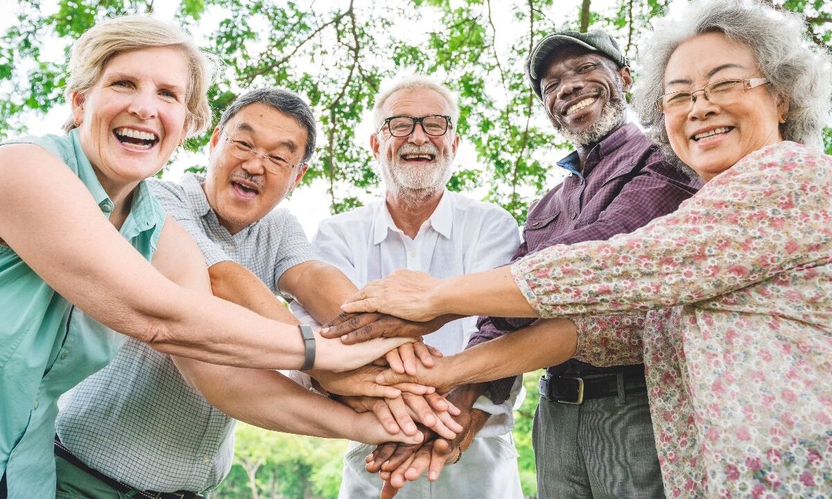 4 Keys to an Active Adult Community Lifestyle | Lindell